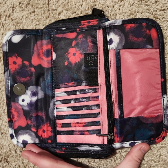 lug | Bags | Nwot Lug Wallet Floral | Poshmark